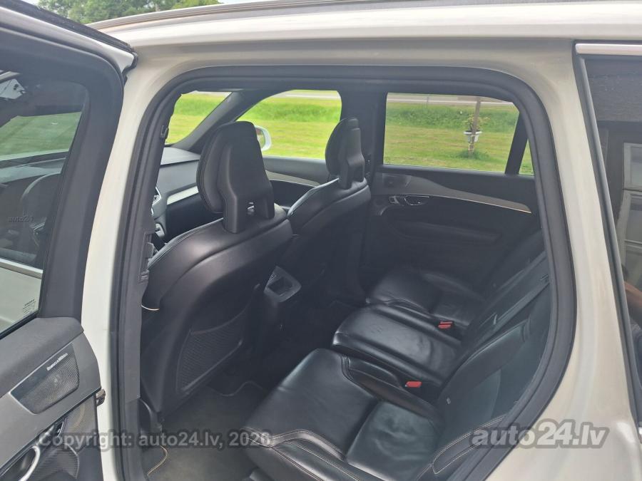 Balts Volvo XC90 2016 Tallina, ar dzinēja tilpumu 2.00 L un nobraukumu 209 tūkst. km par 19500 €, foto 10 vietnē AUTOMOTO.COM.LV