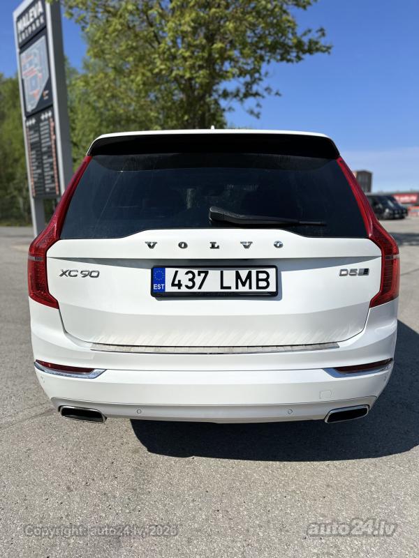 White Volvo XC90 2017 in Tallinn, with an engine capacity of 2.00 L and mileage of 170 thousand km for 30999 €, photo 5 on AUTOMOTO.COM.LV