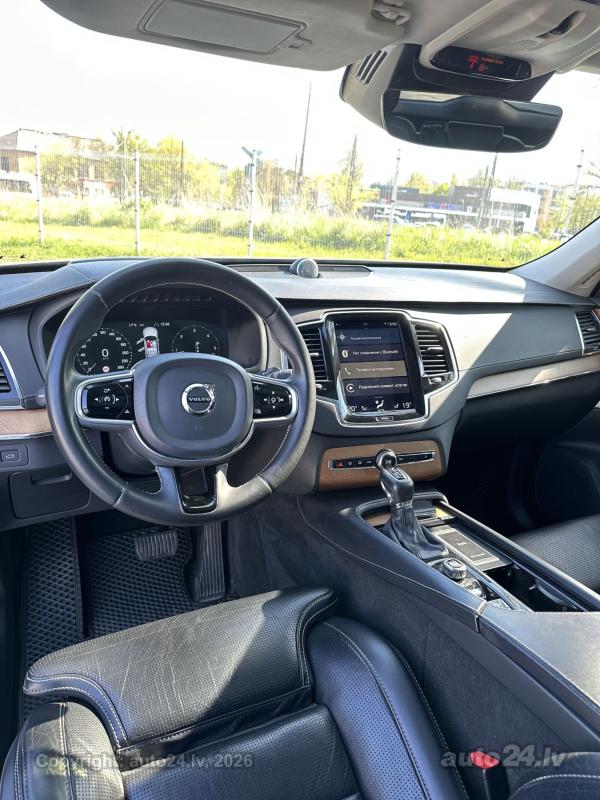 White Volvo XC90 2017 in Tallinn, with an engine capacity of 2.00 L and mileage of 170 thousand km for 30999 €, photo 7 on AUTOMOTO.COM.LV