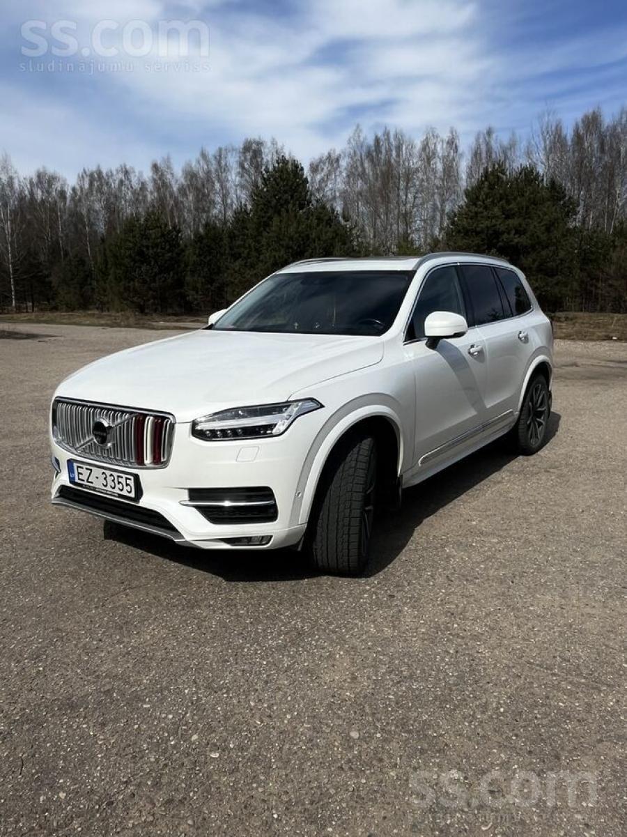 White Volvo XC90 2017 in Daugavpils, with an engine capacity of 2.00 L and mileage of 181 thousand km for 24000 €, photo 1 on AUTOMOTO.COM.LV