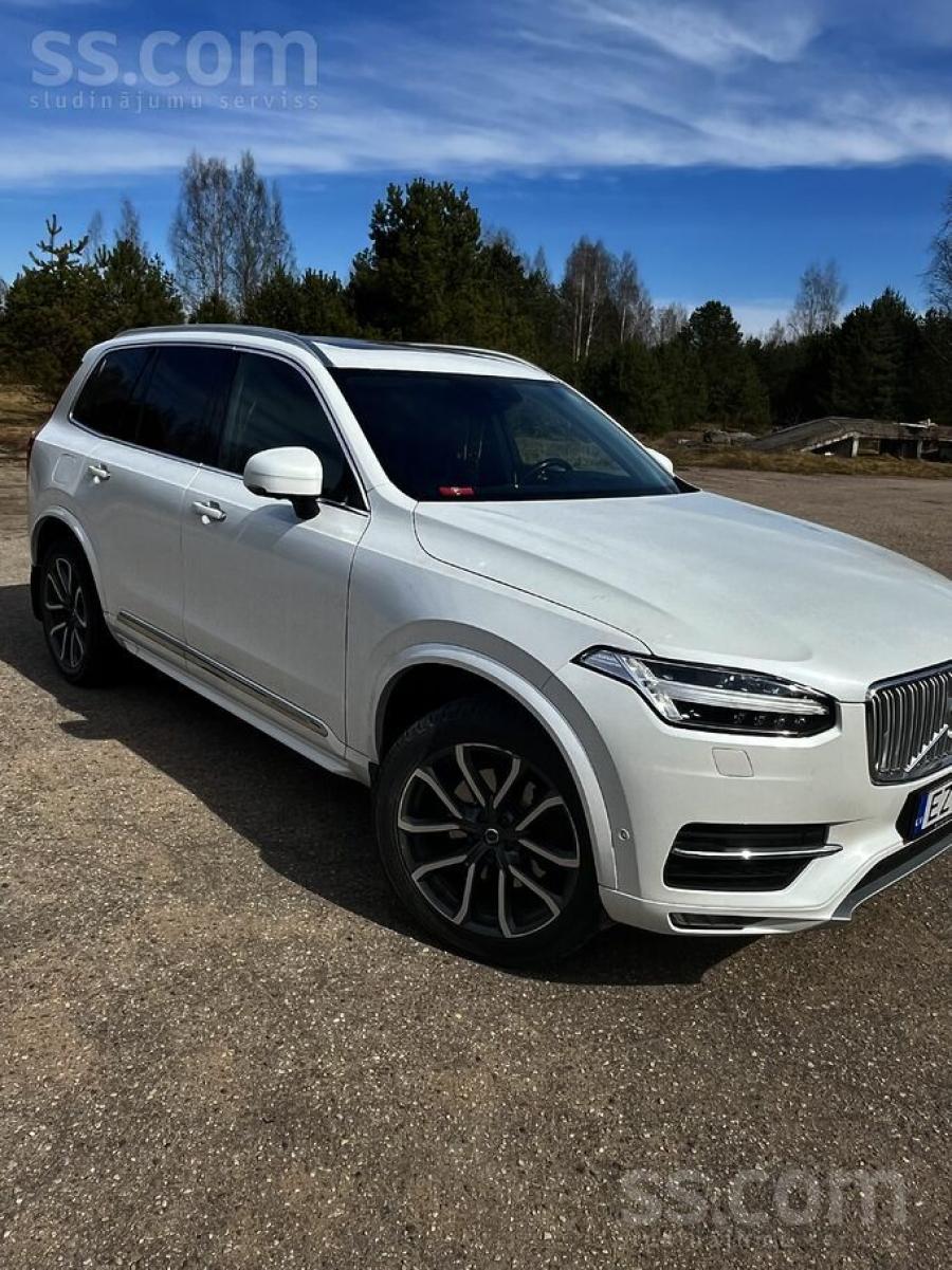 White Volvo XC90 2017 in Daugavpils, with an engine capacity of 2.00 L and mileage of 181 thousand km for 24000 €, photo 3 on AUTOMOTO.COM.LV