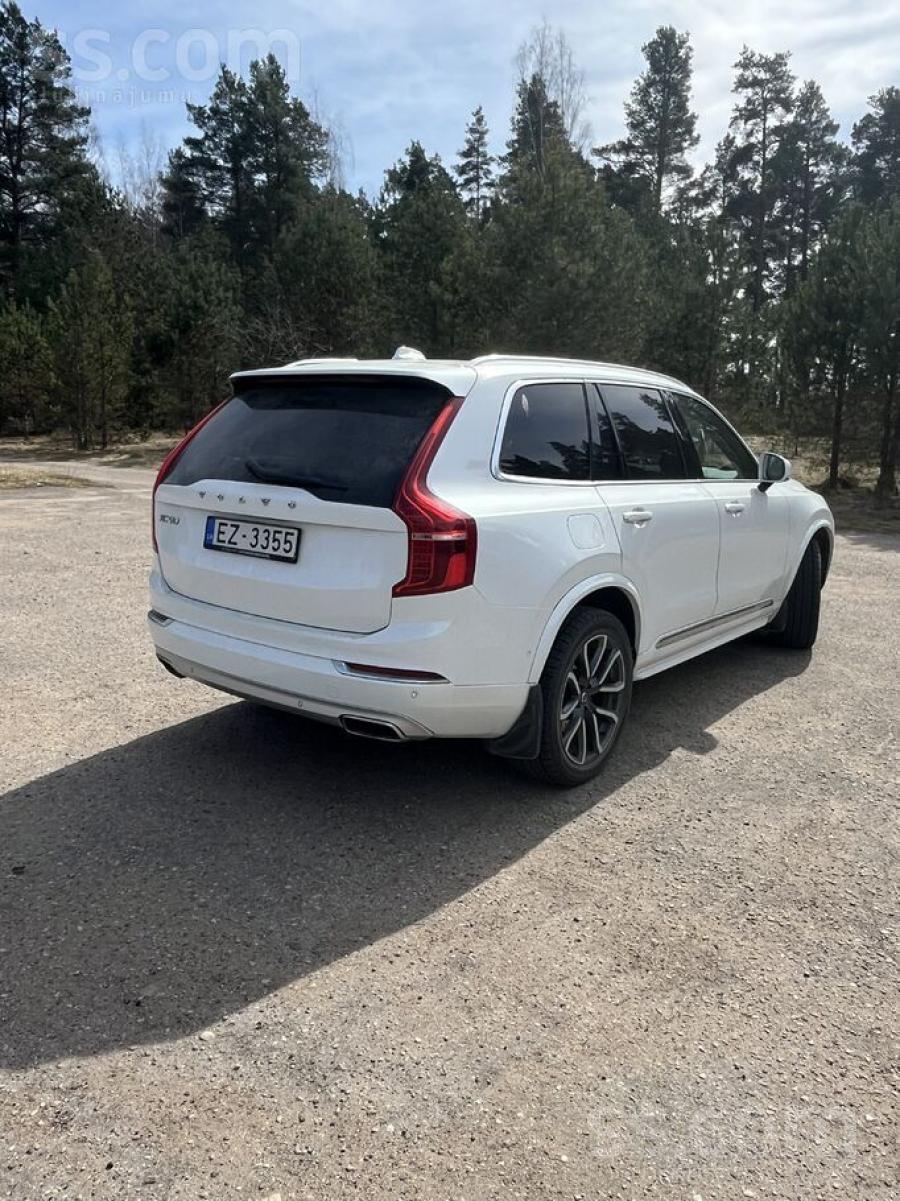 White Volvo XC90 2017 in Daugavpils, with an engine capacity of 2.00 L and mileage of 181 thousand km for 24000 €, photo 4 on AUTOMOTO.COM.LV