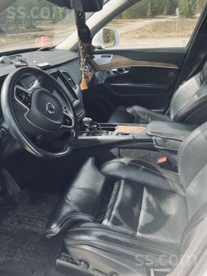 White Volvo XC90 2017 in Daugavpils, with an engine capacity of 2.00 L and mileage of 181 thousand km for 24000 €, photo 14 on AUTOMOTO.COM.LV