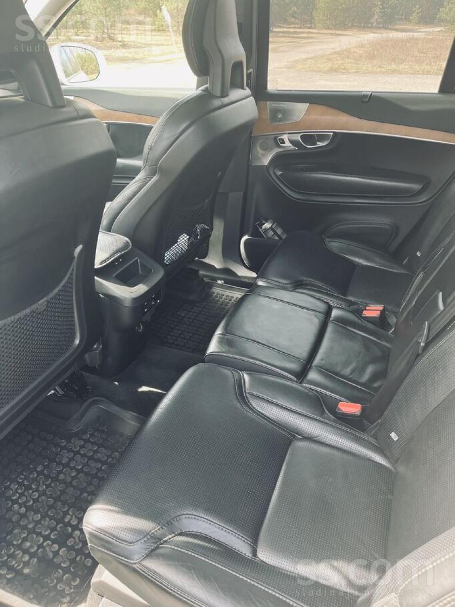 White Volvo XC90 2017 in Daugavpils, with an engine capacity of 2.00 L and mileage of 181 thousand km for 24000 €, photo 15 on AUTOMOTO.COM.LV
