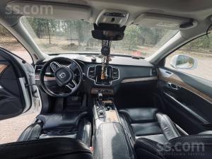 White Volvo XC90 2017 in Daugavpils, with an engine capacity of 2.00 L and mileage of 181 thousand km for 24000 €, photo 16 on AUTOMOTO.COM.LV