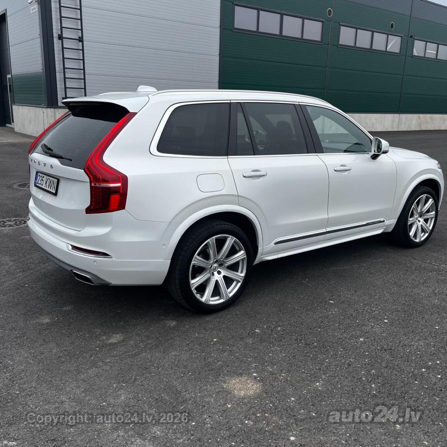 White Volvo XC90 2018 in Tallinn, with an engine capacity of 2.00 L and mileage of 111 thousand km for 33500 €, photo 3 on AUTOMOTO.COM.LV