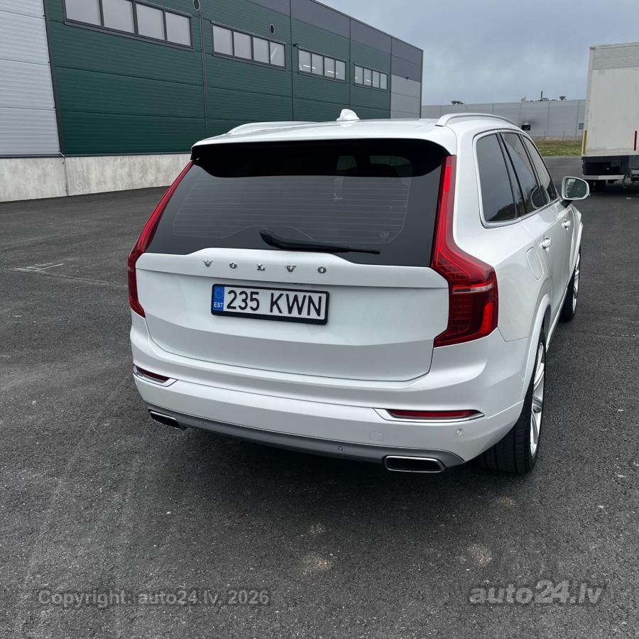 White Volvo XC90 2018 in Tallinn, with an engine capacity of 2.00 L and mileage of 111 thousand km for 33500 €, photo 4 on AUTOMOTO.COM.LV