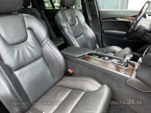 Balts Volvo XC90 2018 Tartu, ar dzinēja tilpumu 2.00 L un nobraukumu 114 tūkst. km par 24999 €, foto 19 vietnē AUTOMOTO.COM.LV