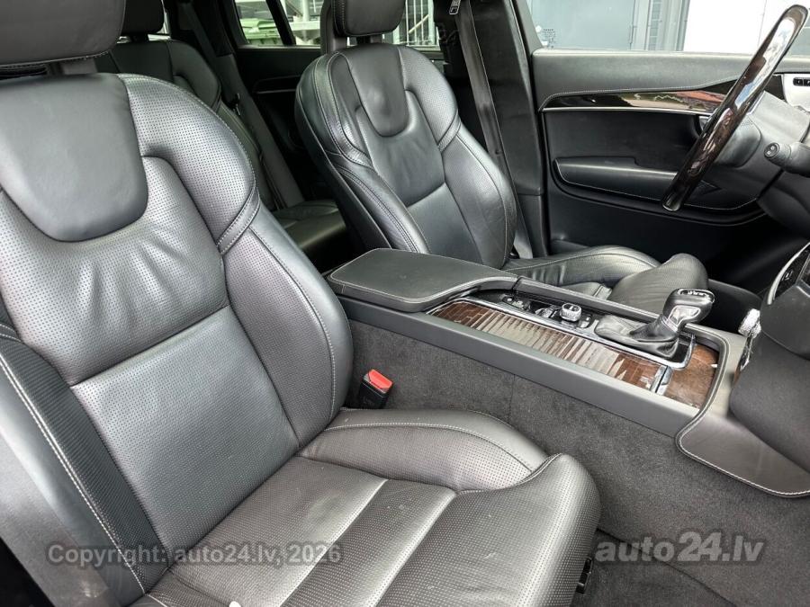 Balts Volvo XC90 2018 Tartu, ar dzinēja tilpumu 2.00 L un nobraukumu 114 tūkst. km par 24999 €, foto 19 vietnē AUTOMOTO.COM.LV