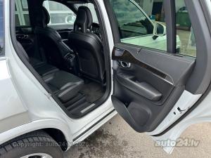 Balts Volvo XC90 2018 Tartu, ar dzinēja tilpumu 2.00 L un nobraukumu 114 tūkst. km par 24999 €, foto 20 vietnē AUTOMOTO.COM.LV