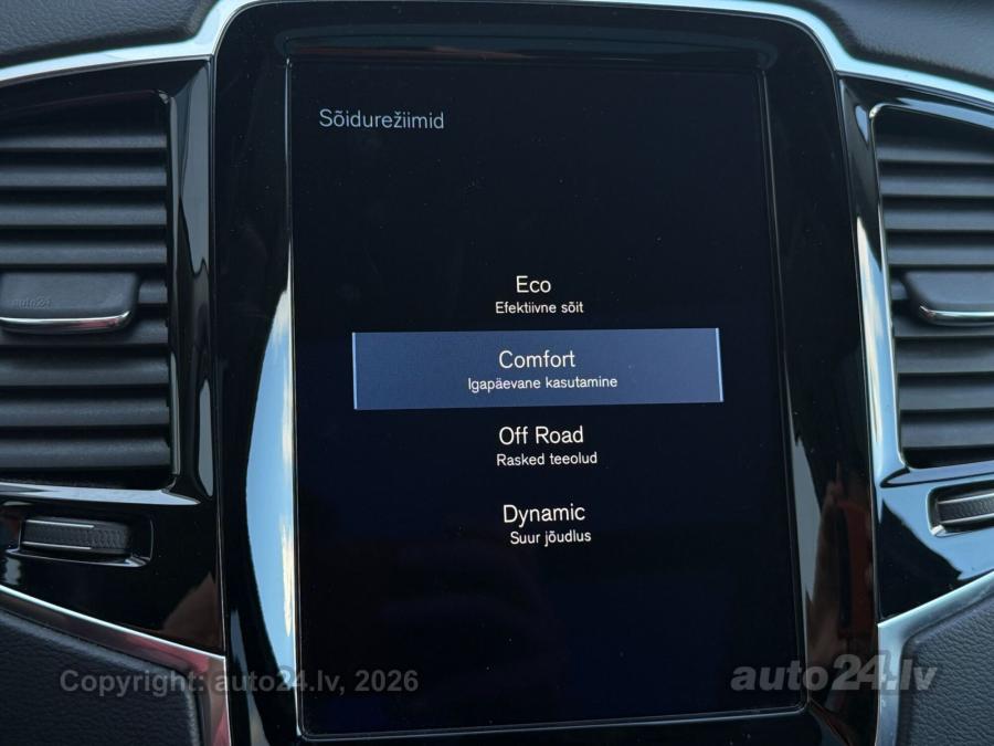 White Volvo XC90 2018 in Parnu, with an engine capacity of 2.00 L and mileage of 98 thousand km for 34900 €, photo 17 on AUTOMOTO.COM.LV