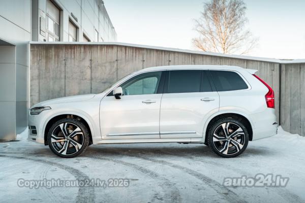 White Volvo XC90 2022 in Tartu, with an engine capacity of 2.00 L and mileage of 127 thousand km for 48900 €, photo 9 on AUTOMOTO.COM.LV