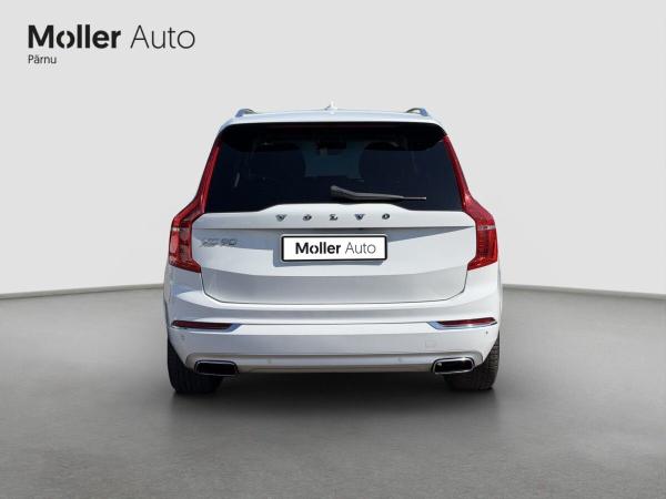 White Volvo XC90 2028 in Parnu, with an engine capacity of 2.00 L and mileage of 98 thousand km for 34900 €, photo 4 on AUTOMOTO.COM.LV