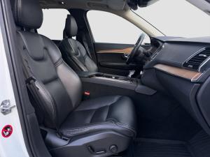 White Volvo XC90 2028 in Parnu, with an engine capacity of 2.00 L and mileage of 98 thousand km for 34900 €, photo 6 on AUTOMOTO.COM.LV