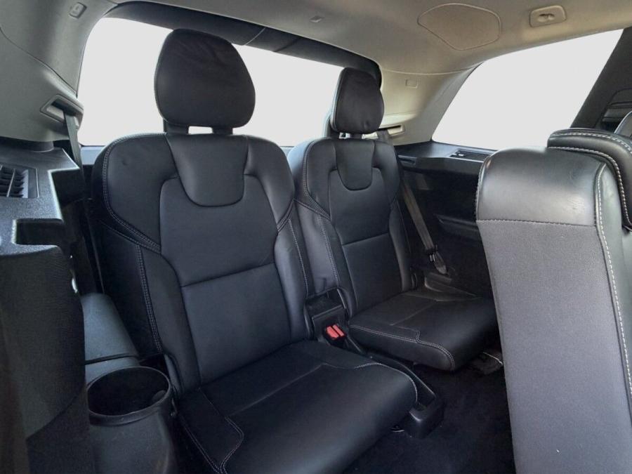 White Volvo XC90 2028 in Parnu, with an engine capacity of 2.00 L and mileage of 98 thousand km for 34900 €, photo 7 on AUTOMOTO.COM.LV