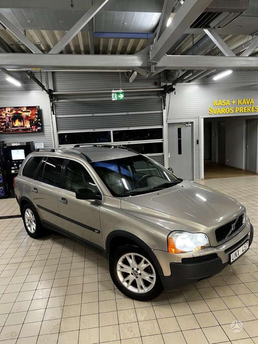 Yellow Volvo XC90 2005 in Vilnius, with an engine capacity of 2.52 L and mileage of 35 thousand km for 2450 €, photo 2 on AUTOMOTO.COM.LV