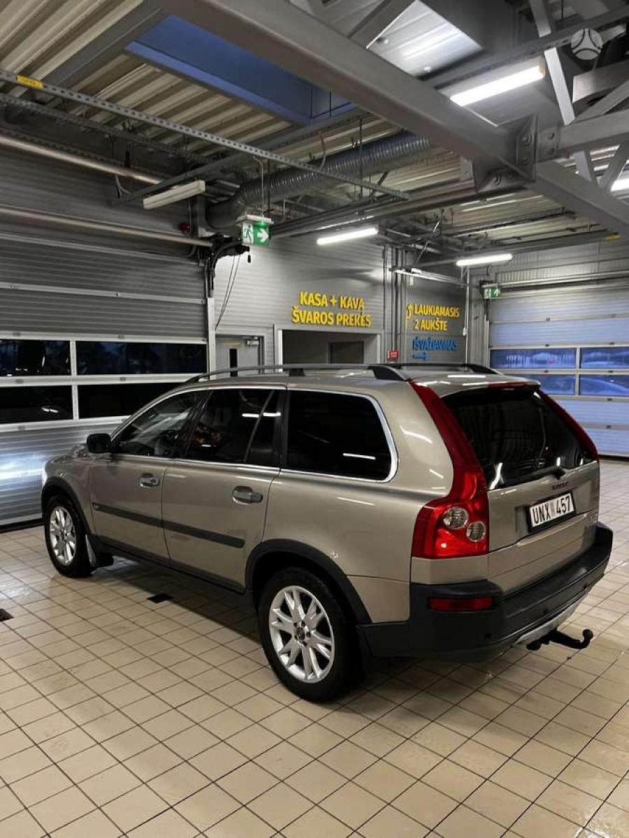 Yellow Volvo XC90 2005 in Vilnius, with an engine capacity of 2.52 L and mileage of 35 thousand km for 2450 €, photo 4 on AUTOMOTO.COM.LV