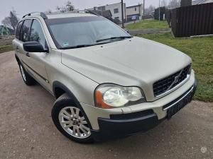 Yellow Volvo XC90 2006 in Kaunas, with an engine capacity of 2.40 L and mileage of 283 thousand km for 4450 €, photo 2 on AUTOMOTO.COM.LV