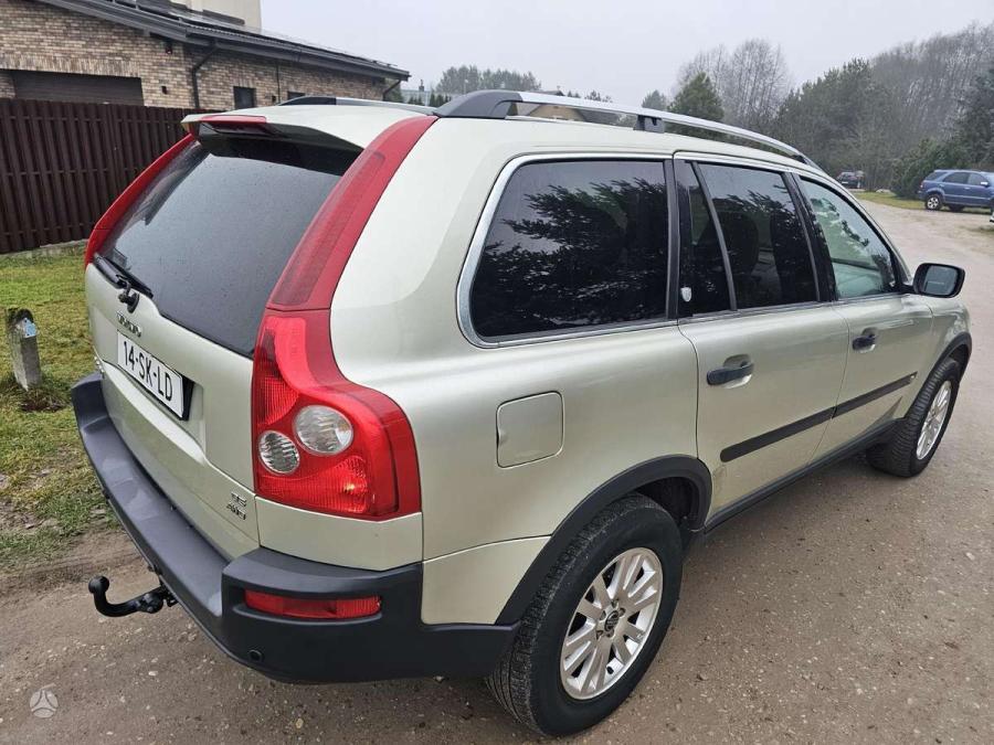 Yellow Volvo XC90 2006 in Kaunas, with an engine capacity of 2.40 L and mileage of 283 thousand km for 4450 €, photo 9 on AUTOMOTO.COM.LV