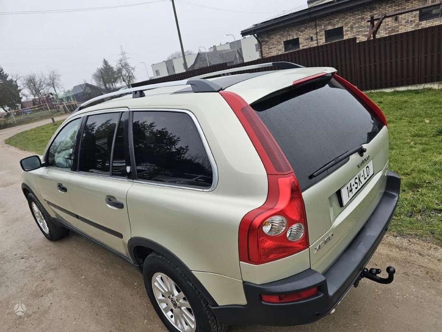 Yellow Volvo XC90 2006 in Kaunas, with an engine capacity of 2.40 L and mileage of 283 thousand km for 4450 €, photo 17 on AUTOMOTO.COM.LV