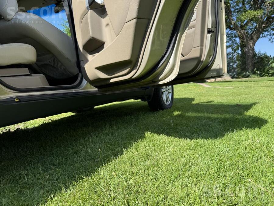 Dzeltens Volvo XC90 2007 Talsi, ar dzinēja tilpumu 3.20 L un nobraukumu 280 tūkst. km par 3700 €, foto 15 vietnē AUTOMOTO.COM.LV
