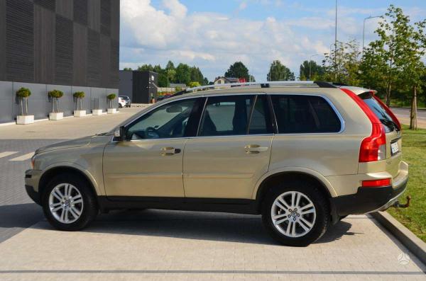 Yellow Volvo XC90 2007 in Siauliai, with an engine capacity of 3.19 L and mileage of 310 thousand km for 4200 €, photo 5 on AUTOMOTO.COM.LV