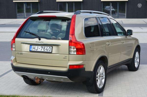 Yellow Volvo XC90 2007 in Siauliai, with an engine capacity of 3.19 L and mileage of 310 thousand km for 4200 €, photo 9 on AUTOMOTO.COM.LV