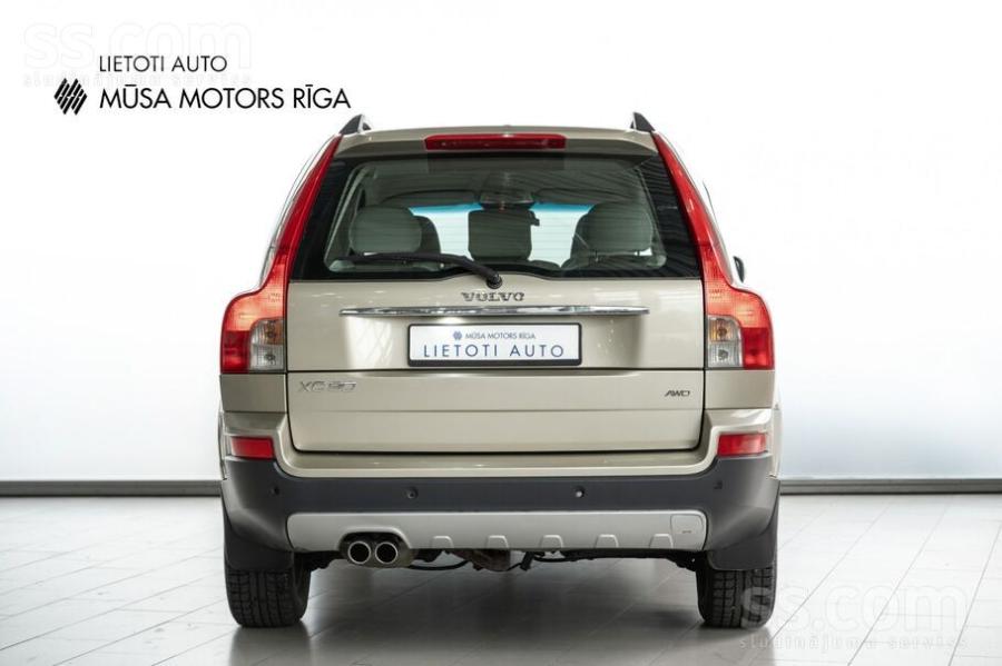 Yellow Volvo XC90 2008 in Riga, with an engine capacity of 2.40 L and mileage of 224 thousand km for 5590 €, photo 5 on AUTOMOTO.COM.LV