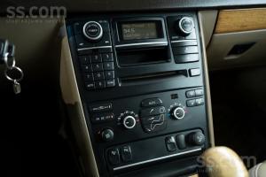 Yellow Volvo XC90 2008 in Riga, with an engine capacity of 2.40 L and mileage of 224 thousand km for 5590 €, photo 18 on AUTOMOTO.COM.LV