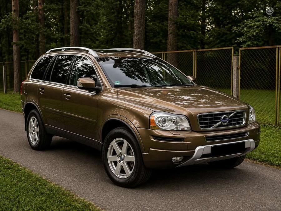 Yellow Volvo XC90 2014 in Vilnius, with an engine capacity of 2.40 L and mileage of 258 thousand km for 12700 €, photo 6 on AUTOMOTO.COM.LV
