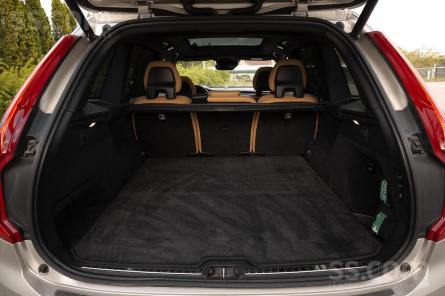 Dzeltens Volvo XC90 2015 Jelgava, ar dzinēja tilpumu 2.00 L un nobraukumu 218 tūkst. km par 24900 €, foto 28 vietnē AUTOMOTO.COM.LV