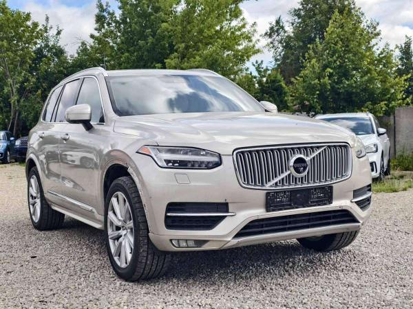 Yellow Volvo XC90 2016 in Siauliai, with an engine capacity of 1.97 L and mileage of 248 thousand km for 13500 €, photo 4 on AUTOMOTO.COM.LV