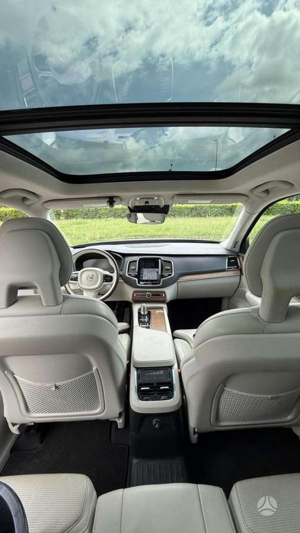 Dzeltens Volvo XC90 2017 Kauņa, ar dzinēja tilpumu 1.97 L un nobraukumu 102 tūkst. km par 19700 €, foto 9 vietnē AUTOMOTO.COM.LV