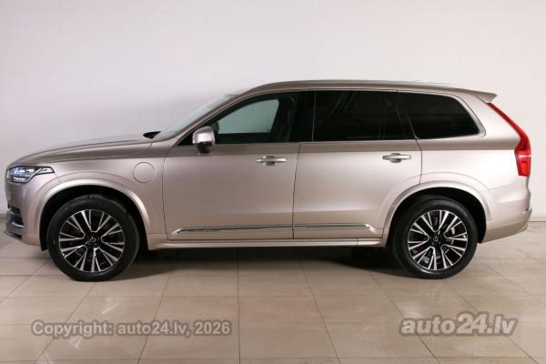 Dzeltens Volvo XC90 2022 Pērnava, ar dzinēja tilpumu 2.00 L un nobraukumu 70 tūkst. km par 54990 €, foto 3 vietnē AUTOMOTO.COM.LV