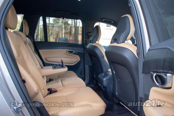 Dzeltens Volvo XC90 2022 Tallina, ar dzinēja tilpumu 2.00 L un nobraukumu 112 tūkst. km par 51900 €, foto 10 vietnē AUTOMOTO.COM.LV
