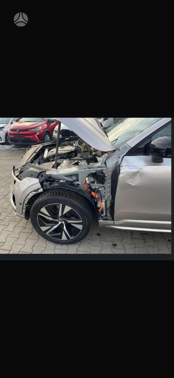 Dzeltens Volvo XC90 2024 Prienai, ar dzinēja tilpumu 1.97 L un nobraukumu 30 tūkst. km par 35999 €, foto 6 vietnē AUTOMOTO.COM.LV