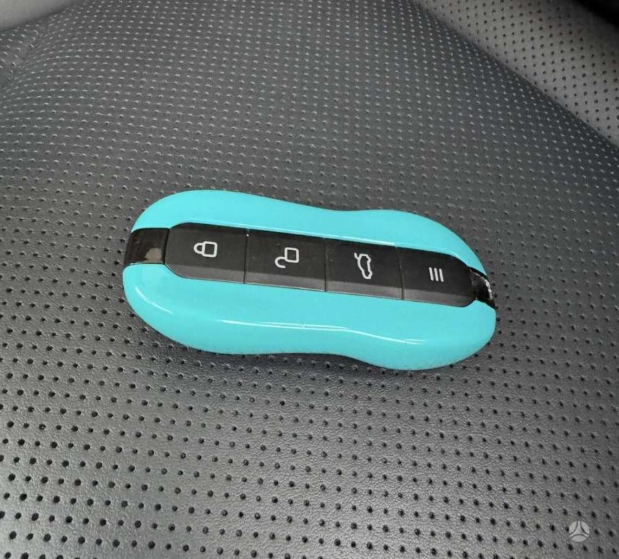 Серый Xiaomi SU7 2025 в Вильнюс, объемом двигателя 0.00 л и пробегом 10 тыс. км за 69900 €, фото 19 на AUTOMOTO.COM.LV