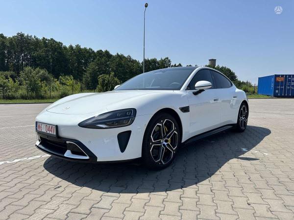 Balts Xiaomi SU7 2025 Viļņa, ar dzinēja tilpumu 0.00 L un nobraukumu 17 tūkst. km par 59999 €, foto 1 vietnē AUTOMOTO.COM.LV
