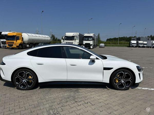 Balts Xiaomi SU7 2025 Viļņa, ar dzinēja tilpumu 0.00 L un nobraukumu 17 tūkst. km par 59999 €, foto 5 vietnē AUTOMOTO.COM.LV