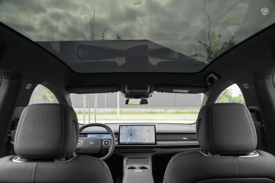 Pelēks Xpeng G6 2025 Viļņa, ar dzinēja tilpumu 0.00 L un nobraukumu 12 tūkst. km par 45000 €, foto 12 vietnē AUTOMOTO.COM.LV