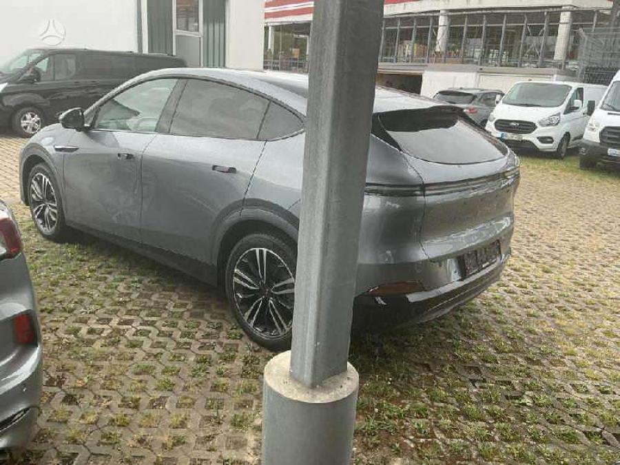 Pelēks Xpeng G6 2025 Viļņa, ar dzinēja tilpumu 0.00 L un nobraukumu 9 tūkst. km par 42222 €, foto 4 vietnē AUTOMOTO.COM.LV