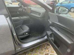Pelēks Xpeng G6 2025 Viļņa, ar dzinēja tilpumu 0.00 L un nobraukumu 9 tūkst. km par 42222 €, foto 6 vietnē AUTOMOTO.COM.LV