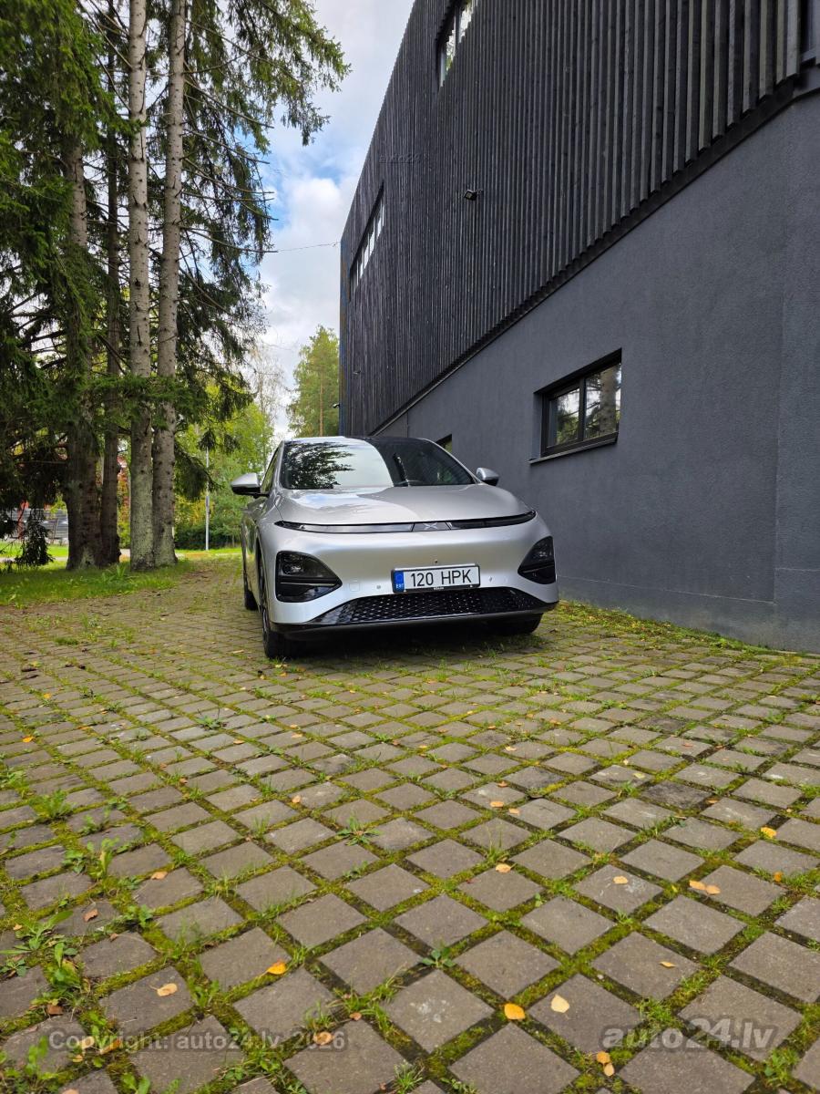 Pelēks Xpeng G6 2025 Tallina, ar dzinēja tilpumu 0.00 L un nobraukumu 30 tūkst. km par 39999 €, foto 4 vietnē AUTOMOTO.COM.LV
