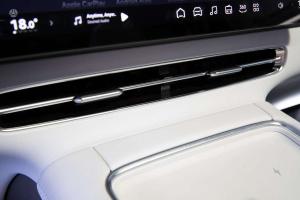 Белый Xpeng G6 2026 в Клайпеда, объемом двигателя 0.00 л и пробегом 4 тыс. км за 49250 €, фото 27 на AUTOMOTO.COM.LV