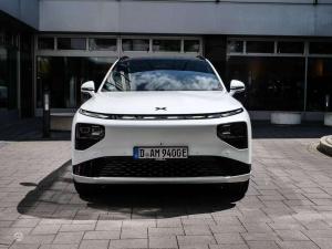 Balts Xpeng G9 2025 Viļņa, ar dzinēja tilpumu 0.00 L un nobraukumu 20 tūkst. km par 60960 €, foto 5 vietnē AUTOMOTO.COM.LV