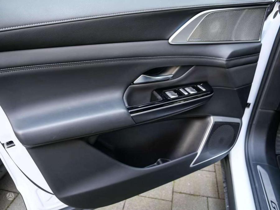 Balts Xpeng G9 2025 Viļņa, ar dzinēja tilpumu 0.00 L un nobraukumu 20 tūkst. km par 60960 €, foto 19 vietnē AUTOMOTO.COM.LV