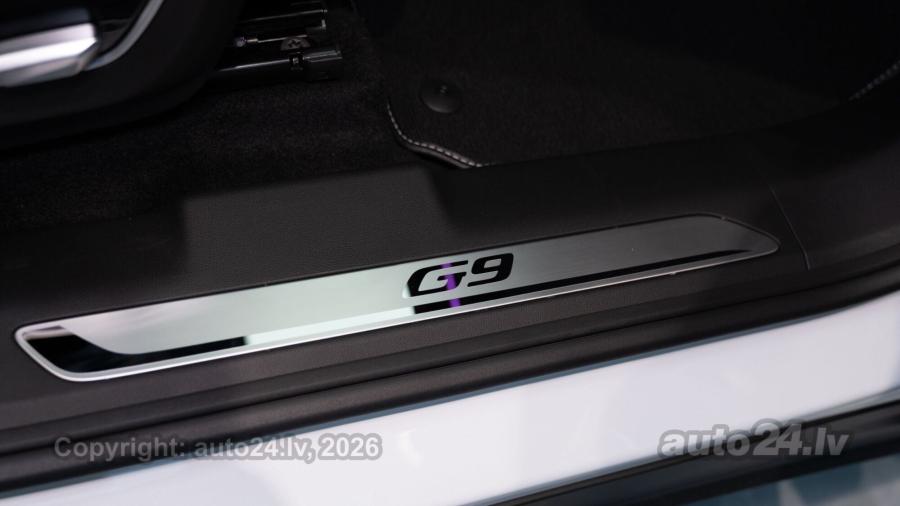 Balts Xpeng G9 2026 Tallina, ar dzinēja tilpumu 0.00 L un nobraukumu 5 tūkst. km par 78000 €, foto 14 vietnē AUTOMOTO.COM.LV