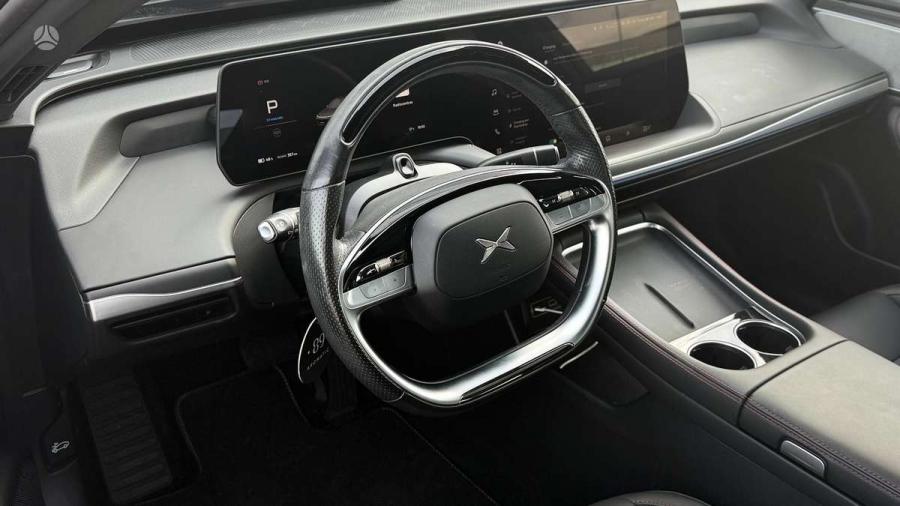Black Xpeng P7 2024 in Vilnius, with an engine capacity of 0.00 L and mileage of 55 thousand km for 39989 €, photo 9 on AUTOMOTO.COM.LV