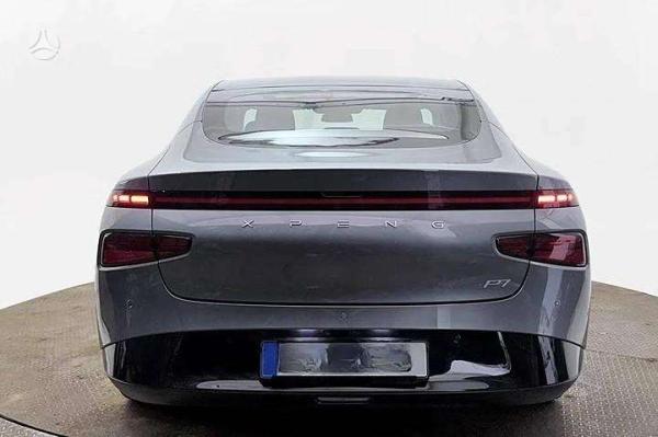 Xpeng P7 2023 в Вильнюс на AUTOMOTO.COM.LV Серый Xpeng P7 2023 в Вильнюс, объемом двигателя 0.00 л и пробегом 25 тыс. км за 39900 €, фото 5 на AUTOMOTO.COM.LV