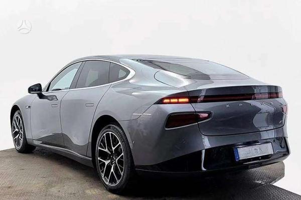 Xpeng P7 2023 в Вильнюс на AUTOMOTO.COM.LV Серый Xpeng P7 2023 в Вильнюс, объемом двигателя 0.00 л и пробегом 25 тыс. км за 39900 €, фото 8 на AUTOMOTO.COM.LV